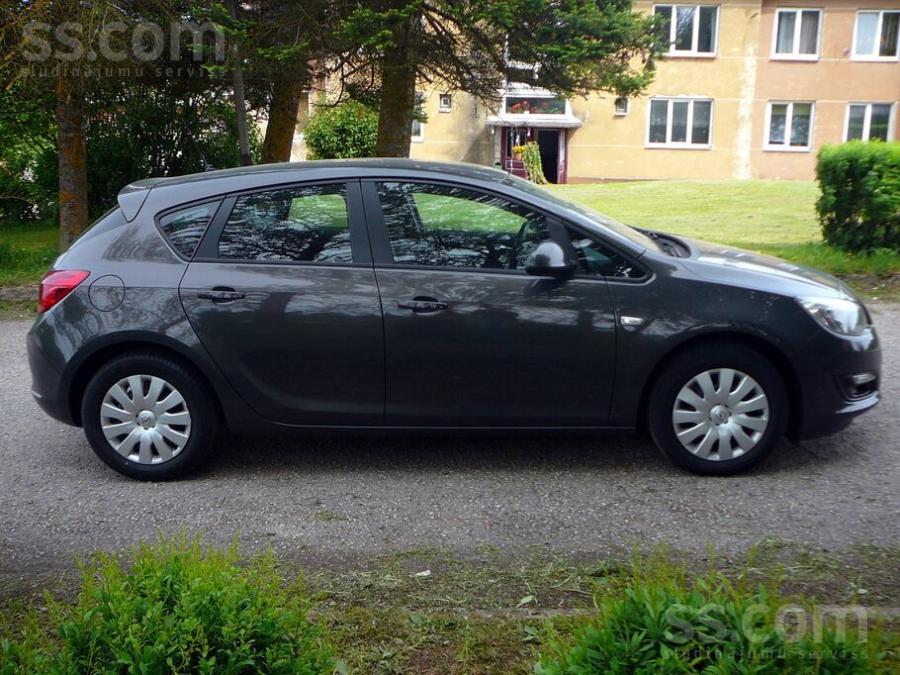 Grey Opel Astra 2015 in Cesis, with an engine capacity of 1.60 L and mileage of 0 thousand km for 5600 €, photo 8 on AUTOMOTO.COM.LV