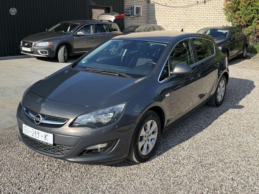 Pelēks Opel Astra 2015 Kauņa, ar dzinēja tilpumu 1.60 L un nobraukumu 217 tūkst. km par 4200 €, foto 1 vietnē AUTOMOTO.COM.LV
