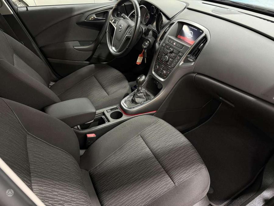 Pelēks Opel Astra 2015 Kauņa, ar dzinēja tilpumu 1.60 L un nobraukumu 217 tūkst. km par 4200 €, foto 9 vietnē AUTOMOTO.COM.LV