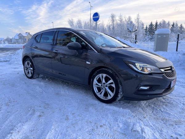 Grey Opel Astra 2016 in Gargzdai, with an engine capacity of 1.60 L and mileage of 188 thousand km for 6999 €, photo 4 on AUTOMOTO.COM.LV