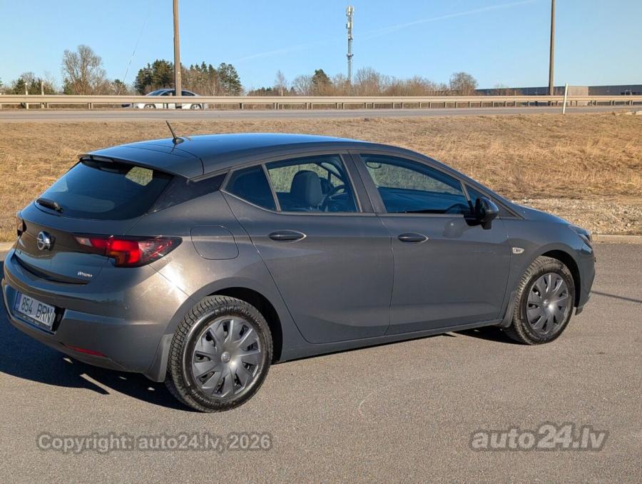 Grey Opel Astra 2016 in Tallinn, with an engine capacity of 1.40 L and mileage of 90 thousand km for 8500 €, photo 5 on AUTOMOTO.COM.LV