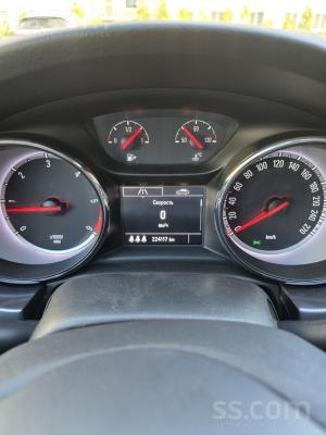 Серый Опель Астра 2016 в Рига, объемом двигателя 1.60 л и пробегом 225 тыс. км за 5300 €, фото 14 на AUTOMOTO.COM.LV