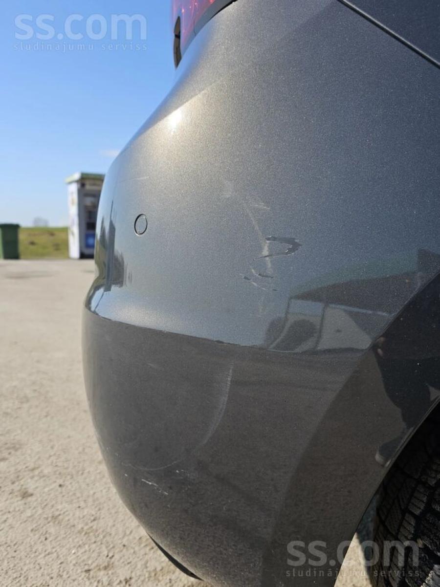 Grey Opel Astra 2016 in Riga, with an engine capacity of 1.60 L and mileage of 204 thousand km for 5199 €, photo 10 on AUTOMOTO.COM.LV
