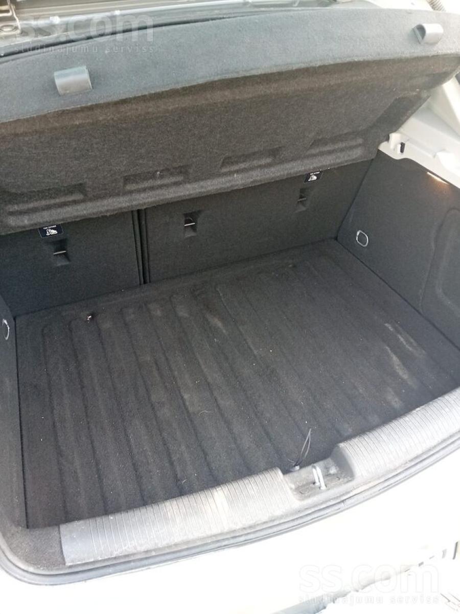 Pelēks Opel Astra 2016 Rīga, ar dzinēja tilpumu 1.60 L un nobraukumu 177 tūkst. km par 5999 €, foto 9 vietnē AUTOMOTO.COM.LV