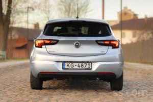 Grey Opel Astra 2016 in Jelgava, with an engine capacity of 1.60 L and mileage of 161 thousand km for 7900 €, photo 7 on AUTOMOTO.COM.LV