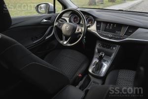 Grey Opel Astra 2016 in Jelgava, with an engine capacity of 1.60 L and mileage of 161 thousand km for 7900 €, photo 8 on AUTOMOTO.COM.LV