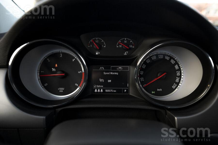 Grey Opel Astra 2016 in Jelgava, with an engine capacity of 1.60 L and mileage of 161 thousand km for 7900 €, photo 15 on AUTOMOTO.COM.LV
