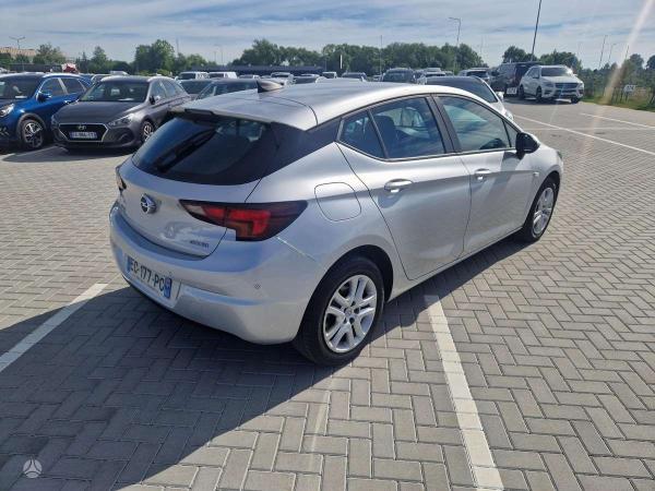 Grey Opel Astra 2016 in Taurage, with an engine capacity of 1.60 L and mileage of 170 thousand km for 6300 €, photo 4 on AUTOMOTO.COM.LV