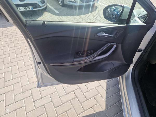 Pelēks Opel Astra 2016 Tauragė, ar dzinēja tilpumu 1.60 L un nobraukumu 170 tūkst. km par 6300 €, foto 6 vietnē AUTOMOTO.COM.LV