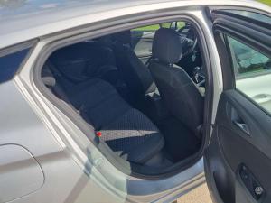 Grey Opel Astra 2016 in Taurage, with an engine capacity of 1.60 L and mileage of 176 thousand km for 6300 €, photo 12 on AUTOMOTO.COM.LV