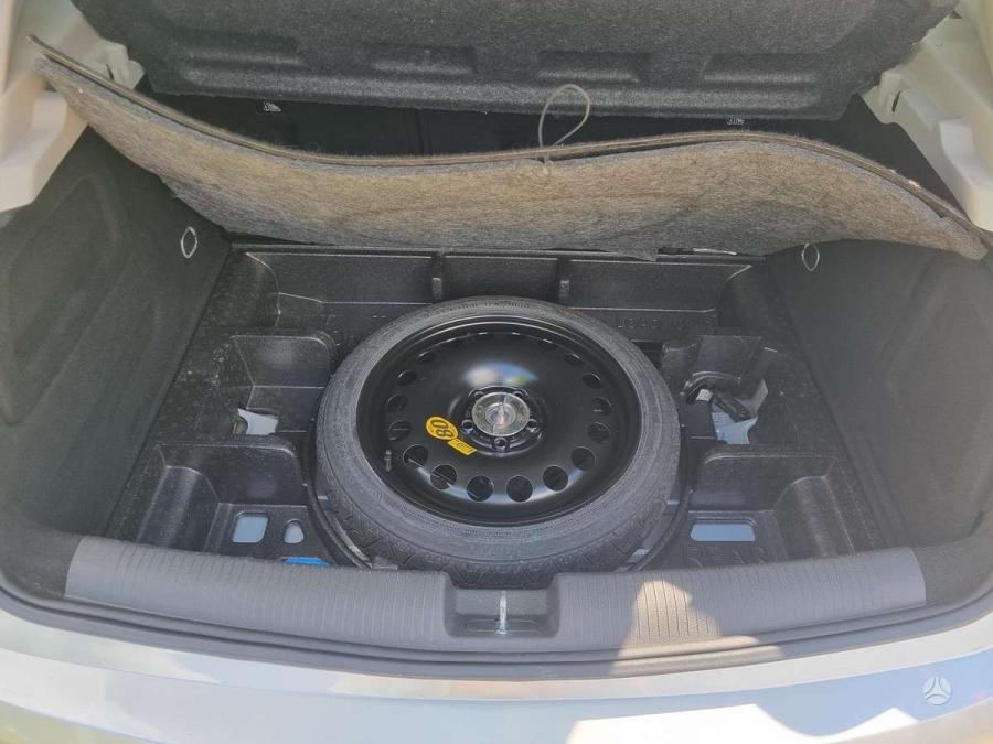 Grey Opel Astra 2016 in Taurage, with an engine capacity of 1.60 L and mileage of 176 thousand km for 6300 €, photo 14 on AUTOMOTO.COM.LV
