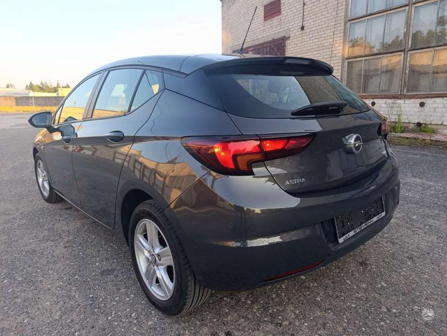 Pelēks Opel Astra 2016 Rokiškis, ar dzinēja tilpumu 1.60 L un nobraukumu 227 tūkst. km par 5250 €, foto 4 vietnē AUTOMOTO.COM.LV