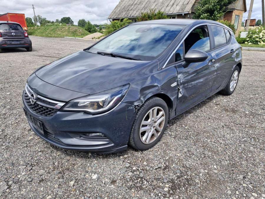 Pelēks Opel Astra 2016 Marijampole, ar dzinēja tilpumu 1.40 L un nobraukumu 198 tūkst. km par 4100 €, foto 3 vietnē AUTOMOTO.COM.LV