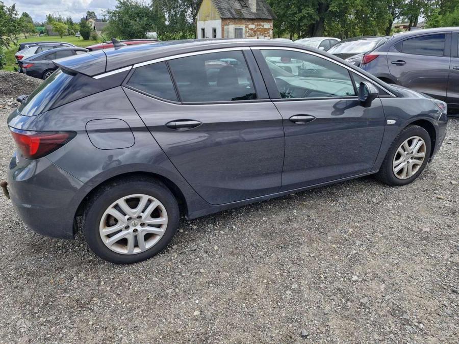 Pelēks Opel Astra 2016 Marijampole, ar dzinēja tilpumu 1.40 L un nobraukumu 198 tūkst. km par 4100 €, foto 8 vietnē AUTOMOTO.COM.LV