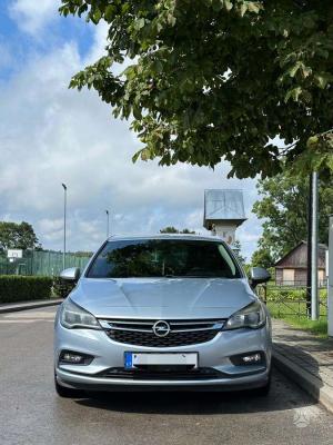 Grey Opel Astra 2016 in Trakai, with an engine capacity of 1.60 L and mileage of 196 thousand km for 5300 €, photo  on AUTOMOTO.COM.LV
