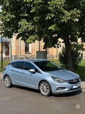 Grey Opel Astra 2016 in Trakai, with an engine capacity of 1.60 L and mileage of 196 thousand km for 5300 €, photo 3 on AUTOMOTO.COM.LV