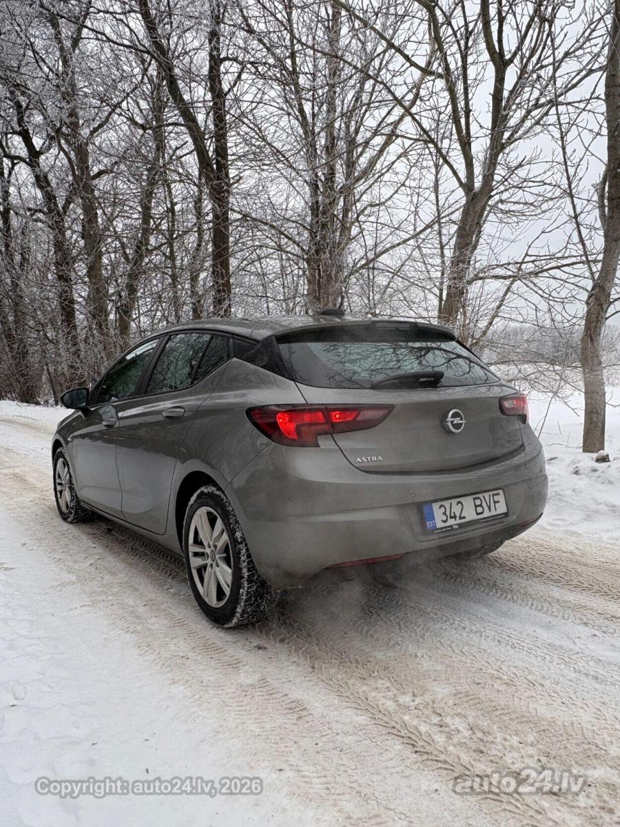Grey Opel Astra 2017 in Tallinn, with an engine capacity of 1.40 L and mileage of 182 thousand km for 7300 €, photo 2 on AUTOMOTO.COM.LV