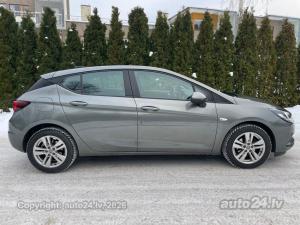 Grey Opel Astra 2017 in Tallinn, with an engine capacity of 1.40 L and mileage of 44 thousand km for 10900 €, photo 3 on AUTOMOTO.COM.LV