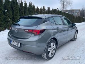 Grey Opel Astra 2017 in Tallinn, with an engine capacity of 1.40 L and mileage of 44 thousand km for 10900 €, photo 4 on AUTOMOTO.COM.LV