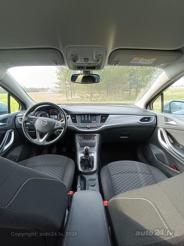 Grey Opel Astra 2017 in Narva, with an engine capacity of 1.40 L and mileage of 177 thousand km for 5900 €, photo 3 on AUTOMOTO.COM.LV