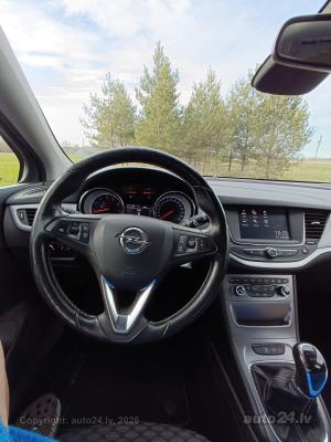Grey Opel Astra 2017 in Narva, with an engine capacity of 1.40 L and mileage of 177 thousand km for 5900 €, photo 5 on AUTOMOTO.COM.LV