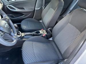 Pelēks Opel Astra 2017 Rīga, ar dzinēja tilpumu 1.00 L un nobraukumu 198 tūkst. km par 7500 €, foto 12 vietnē AUTOMOTO.COM.LV