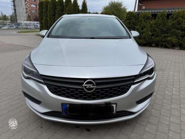Grey Opel Astra 2017 in Silale, with an engine capacity of 1.60 L and mileage of 350 thousand km for 5000 €, photo 5 on AUTOMOTO.COM.LV