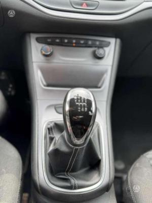 Pelēks Opel Astra 2017 Šilalė, ar dzinēja tilpumu 1.60 L un nobraukumu 350 tūkst. km par 5000 €, foto 13 vietnē AUTOMOTO.COM.LV