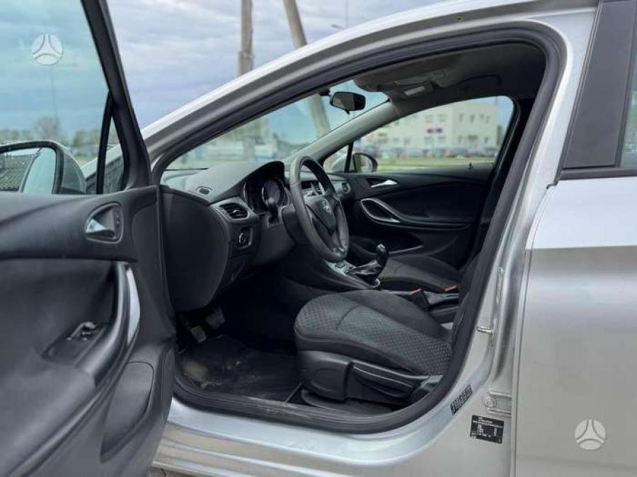 Pelēks Opel Astra 2017 Šilalė, ar dzinēja tilpumu 1.60 L un nobraukumu 350 tūkst. km par 5000 €, foto 19 vietnē AUTOMOTO.COM.LV