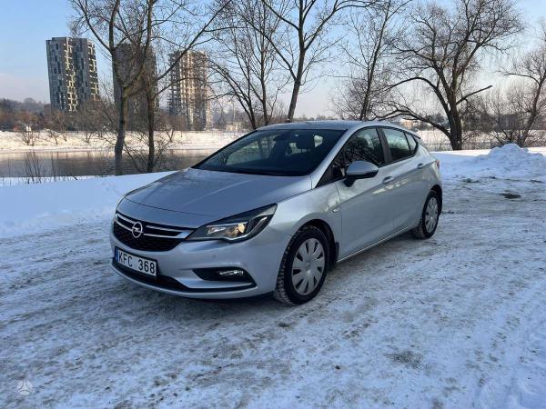 Pelēks Opel Astra 2018 Kauņa, ar dzinēja tilpumu 1.60 L un nobraukumu 124 tūkst. km par 6400 €, foto 1 vietnē AUTOMOTO.COM.LV