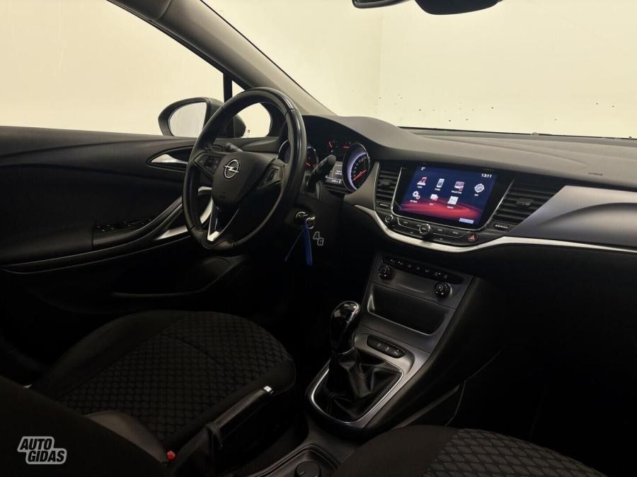 Pelēks Opel Astra 2018 Viļņa, ar dzinēja tilpumu 1.60 L un nobraukumu 238 tūkst. km par 5700 €, foto 24 vietnē AUTOMOTO.COM.LV