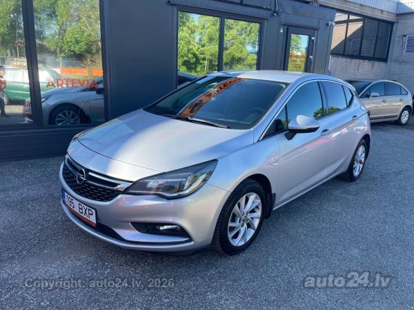 Grey Opel Astra 2018 in Tallinn, with an engine capacity of 1.60 L and mileage of 166 thousand km for 7990 €, photo 1 on AUTOMOTO.COM.LV