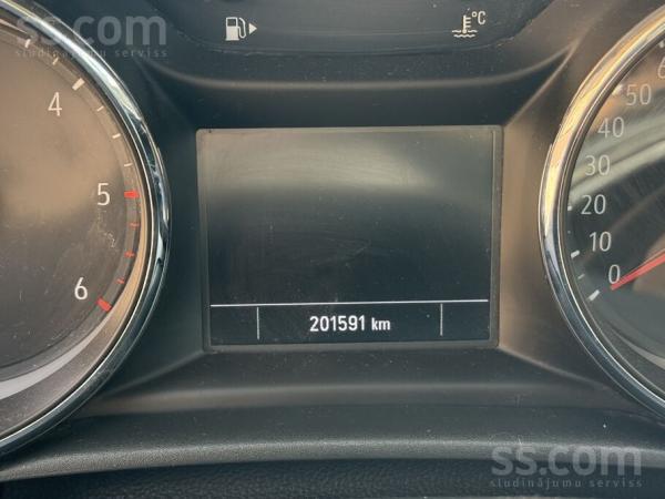Серый Опель Астра 2019 в Рига, объемом двигателя 1.60 л и пробегом 202 тыс. км за 5000 €, фото 9 на AUTOMOTO.COM.LV