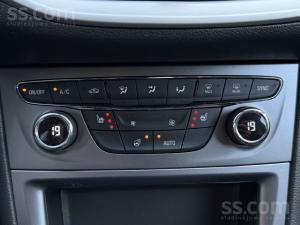 Grey Opel Astra 2019 in Riga, with an engine capacity of 1.40 L and mileage of 64 thousand km for 8450 €, photo 13 on AUTOMOTO.COM.LV