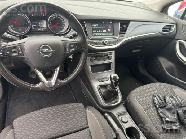 Pelēks Opel Astra 2020 Rīga, ar dzinēja tilpumu 1.50 L un nobraukumu 186 tūkst. km par 7900 €, foto 3 vietnē AUTOMOTO.COM.LV