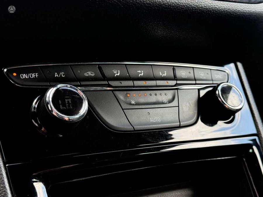 Grey Opel Astra 2020 in Kaunas, with an engine capacity of 1.20 L and mileage of 139 thousand km for 7500 €, photo 12 on AUTOMOTO.COM.LV