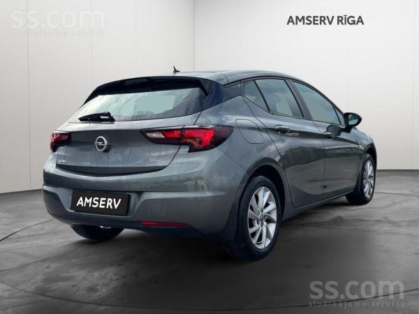 Grey Opel Astra 2021 in Riga, with an engine capacity of 1.20 L and mileage of 48 thousand km for 9500 €, photo 2 on AUTOMOTO.COM.LV