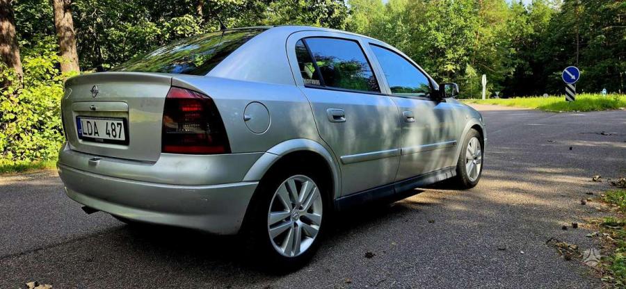 Pelēks Opel Astra 2004 Kauņa, ar dzinēja tilpumu 2.00 L un nobraukumu 445 tūkst. km par 450 €, foto 5 vietnē AUTOMOTO.COM.LV