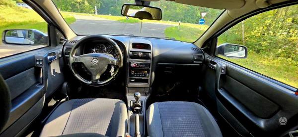 Grey Opel Astra 2004 in Kaunas, with an engine capacity of 2.00 L and mileage of 445 thousand km for 450 €, photo 6 on AUTOMOTO.COM.LV