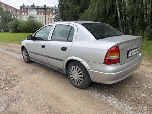 Grey Opel Astra 1999 in Vilnius, with an engine capacity of 1.60 L and mileage of 220 thousand km for 550 €, photo 6 on AUTOMOTO.COM.LV