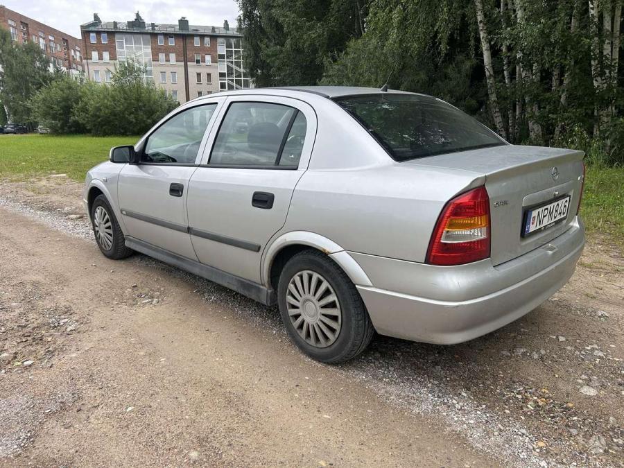 Grey Opel Astra 1999 in Vilnius, with an engine capacity of 1.60 L and mileage of 220 thousand km for 550 €, photo 6 on AUTOMOTO.COM.LV