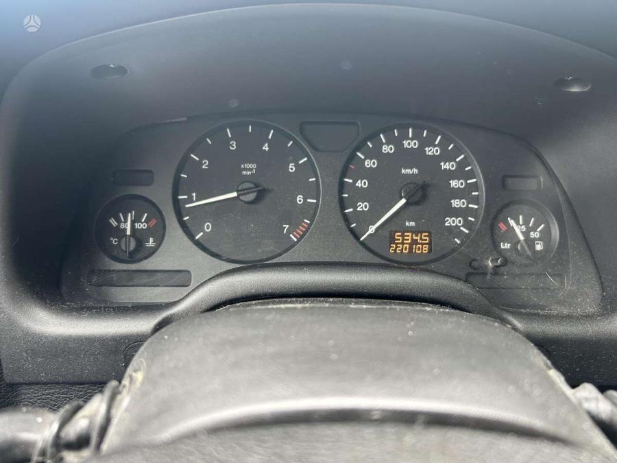 Grey Opel Astra 1999 in Vilnius, with an engine capacity of 1.60 L and mileage of 220 thousand km for 550 €, photo 14 on AUTOMOTO.COM.LV