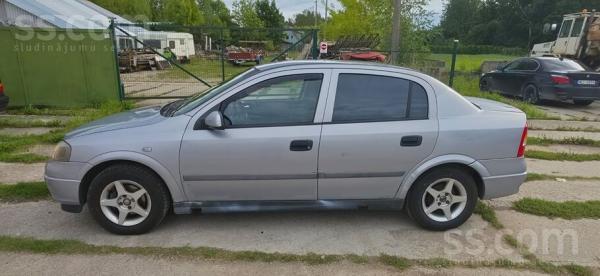 Grey Opel Astra 2001 in Kuldiga, with an engine capacity of 1.40 L and mileage of 427 thousand km for 799 €, photo 3 on AUTOMOTO.COM.LV