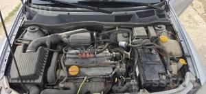 Grey Opel Astra 2001 in Kuldiga, with an engine capacity of 1.40 L and mileage of 427 thousand km for 799 €, photo 21 on AUTOMOTO.COM.LV