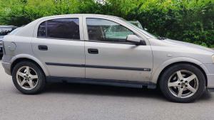 Grey Opel Astra 2002 in Vilnius, with an engine capacity of 2.00 L and mileage of 280 thousand km for 600 €, photo 4 on AUTOMOTO.COM.LV