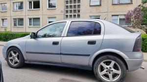 Grey Opel Astra 2002 in Vilnius, with an engine capacity of 2.00 L and mileage of 280 thousand km for 600 €, photo 6 on AUTOMOTO.COM.LV