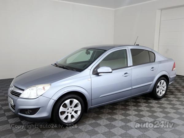 Pelēks Opel Astra 2007 Tallina, ar dzinēja tilpumu 1.60 L un nobraukumu 133 tūkst. km par 1799 €, foto 2 vietnē AUTOMOTO.COM.LV