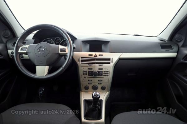 Pelēks Opel Astra 2007 Tallina, ar dzinēja tilpumu 1.60 L un nobraukumu 133 tūkst. km par 1799 €, foto 5 vietnē AUTOMOTO.COM.LV