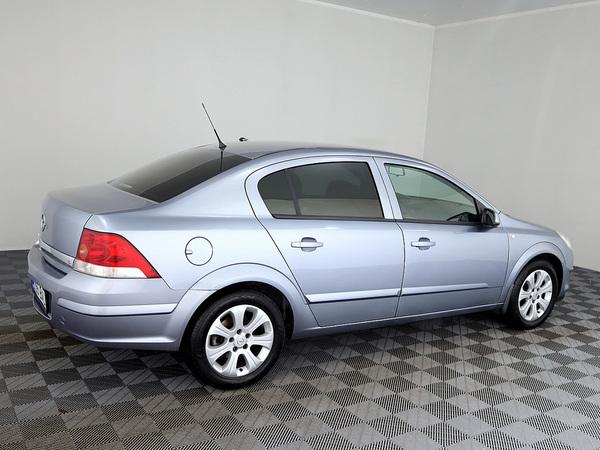 Pelēks Opel Astra 2007 Tallina, ar dzinēja tilpumu 1.60 L un nobraukumu 133 tūkst. km par 1799 €, foto 3 vietnē AUTOMOTO.COM.LV