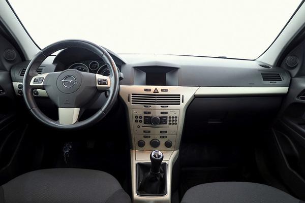 Pelēks Opel Astra 2007 Tallina, ar dzinēja tilpumu 1.60 L un nobraukumu 133 tūkst. km par 1799 €, foto 5 vietnē AUTOMOTO.COM.LV